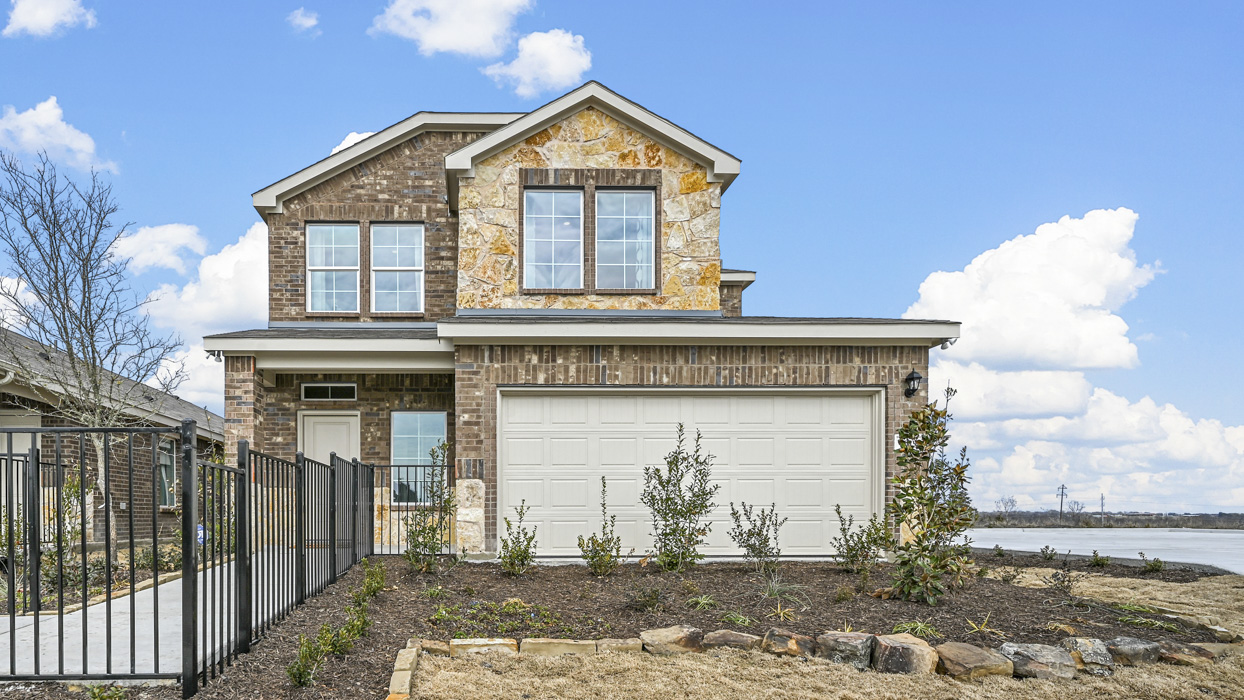 Floor Plan in Yarbrough Farms | PILOT POINT, TX | D.R. Horton