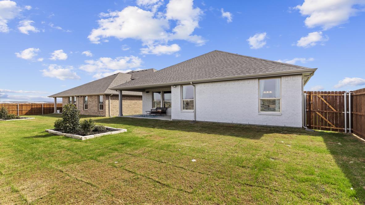 Home For Sale in Treeline | Justin, TX | D.R. Horton