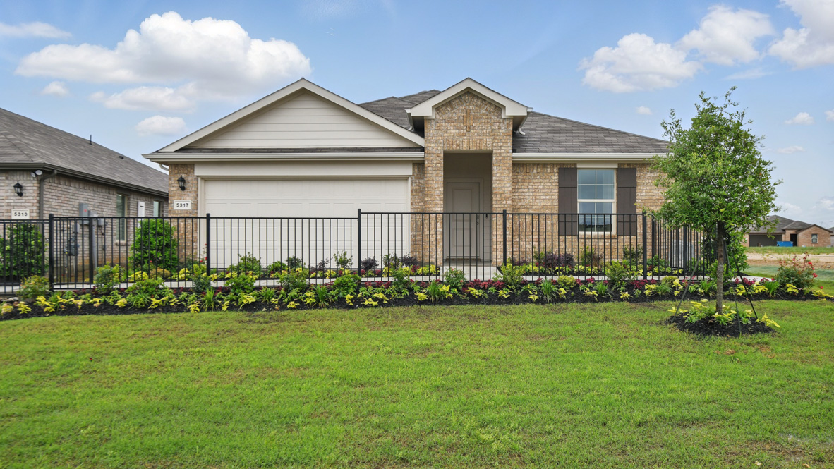 New Homes in Longhorn Estates | Fort Worth, TX | D.R. Horton