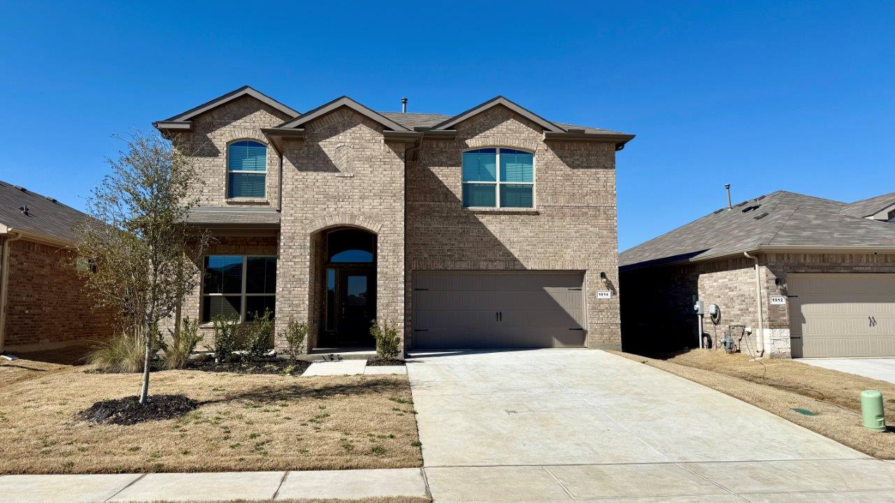 Available Home in Legado | CLEBURNE, TX | D.R. Horton