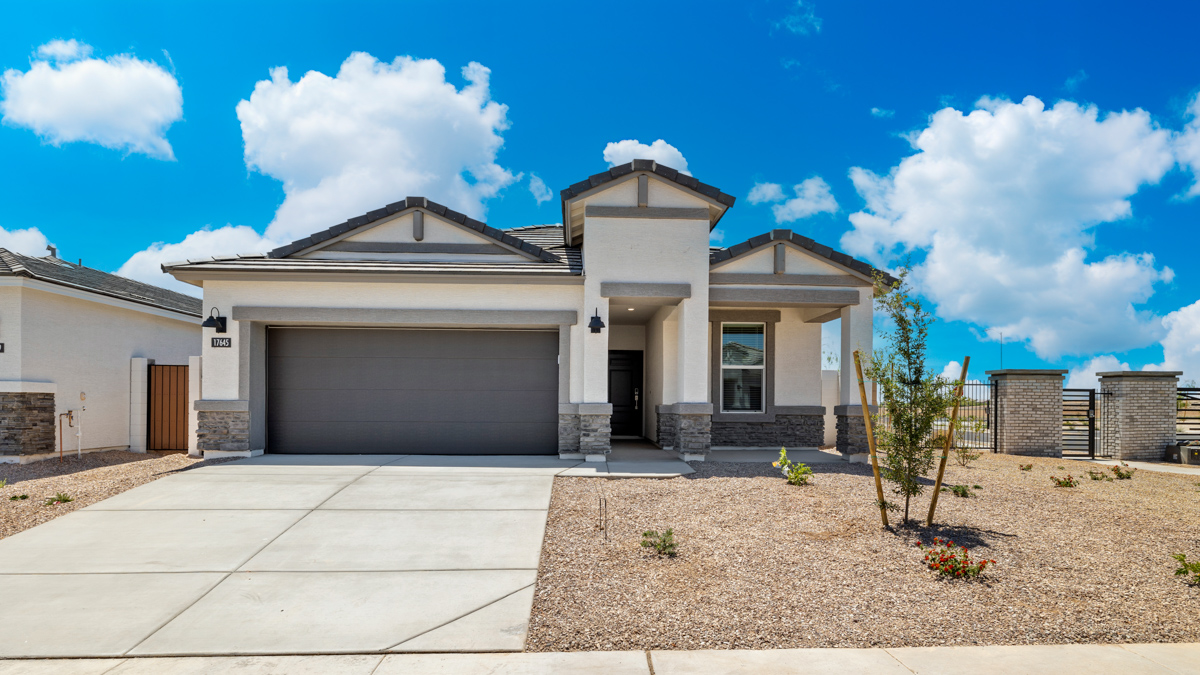 New Homes in Zanjero Pass | Waddell, AZ | D.R. Horton