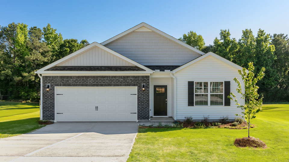 Home For Sale in Mason Ridge | Spring Lake, | D.R. Horton