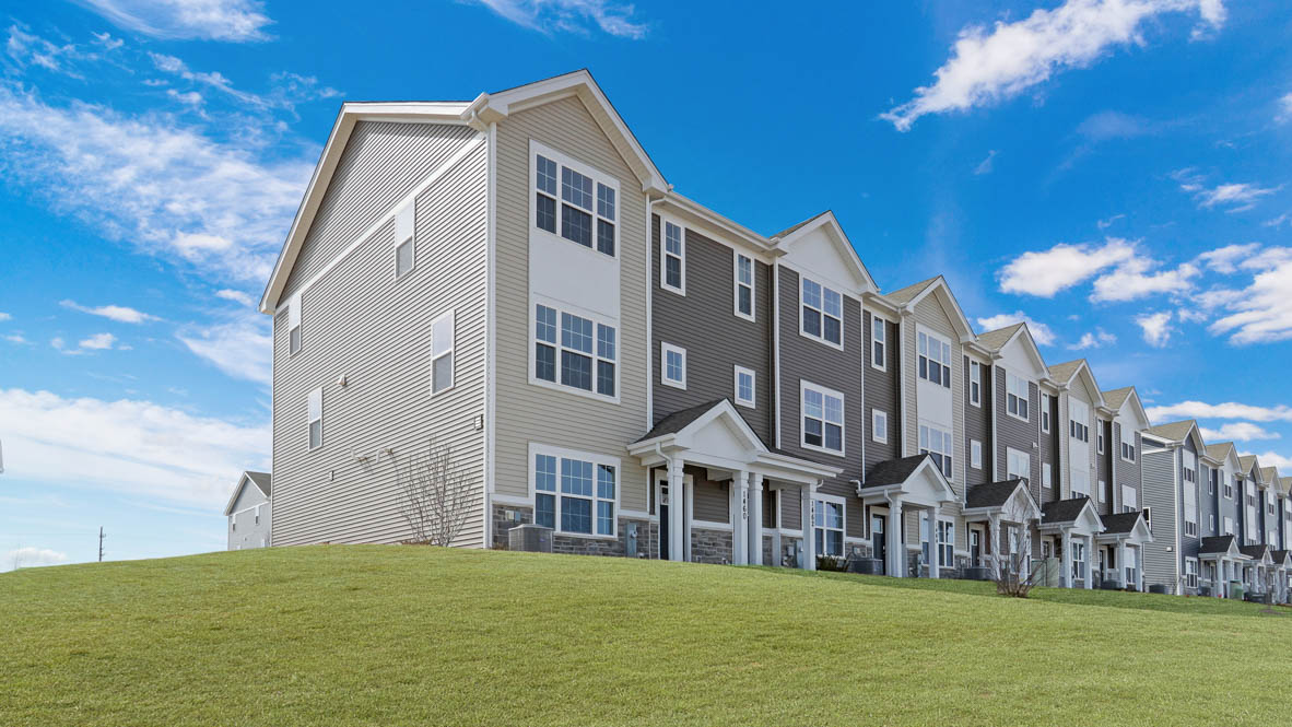 Available Home in Cambridge Lakes North Townhomes | Pingree Grove, IL ...