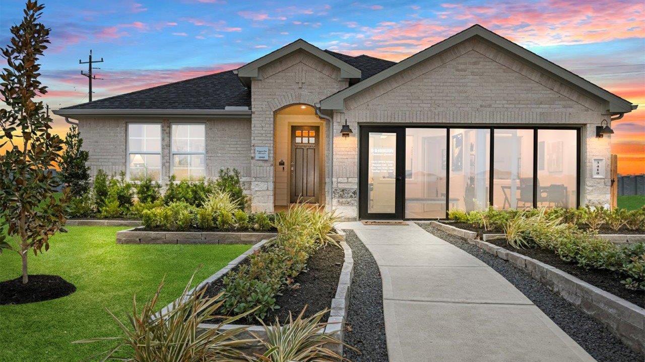 New Homes in Alexander | Pearland, TX | D.R. Horton