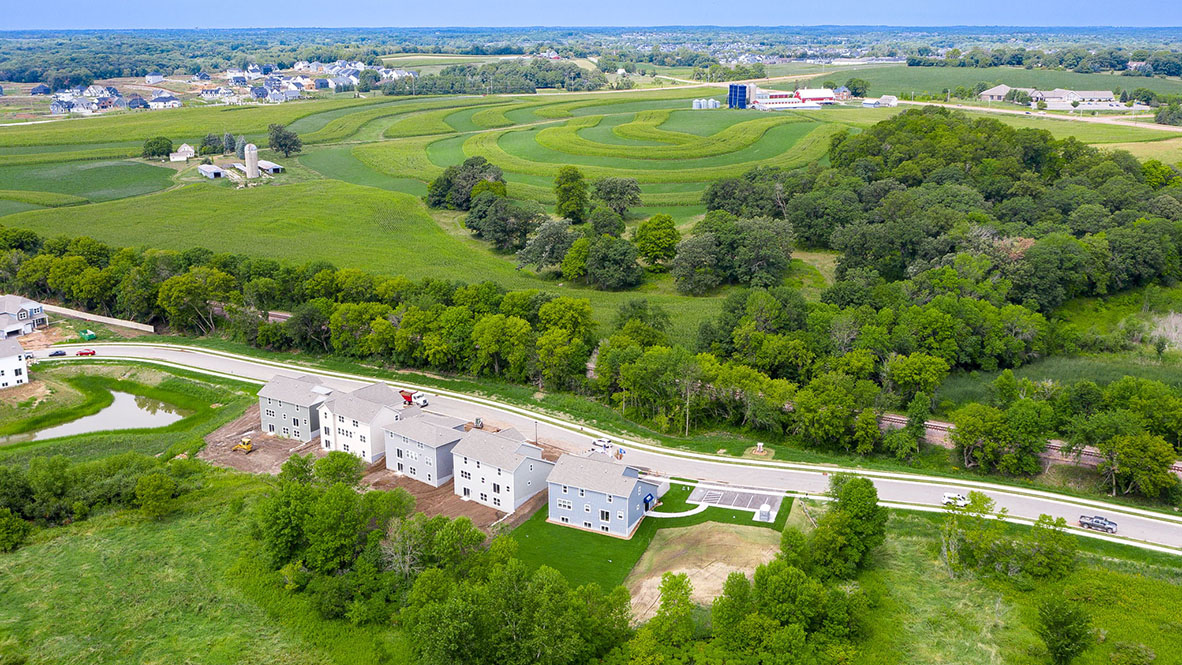 Home For Sale in Oak Creek | Chaska, MN | D.R. Horton