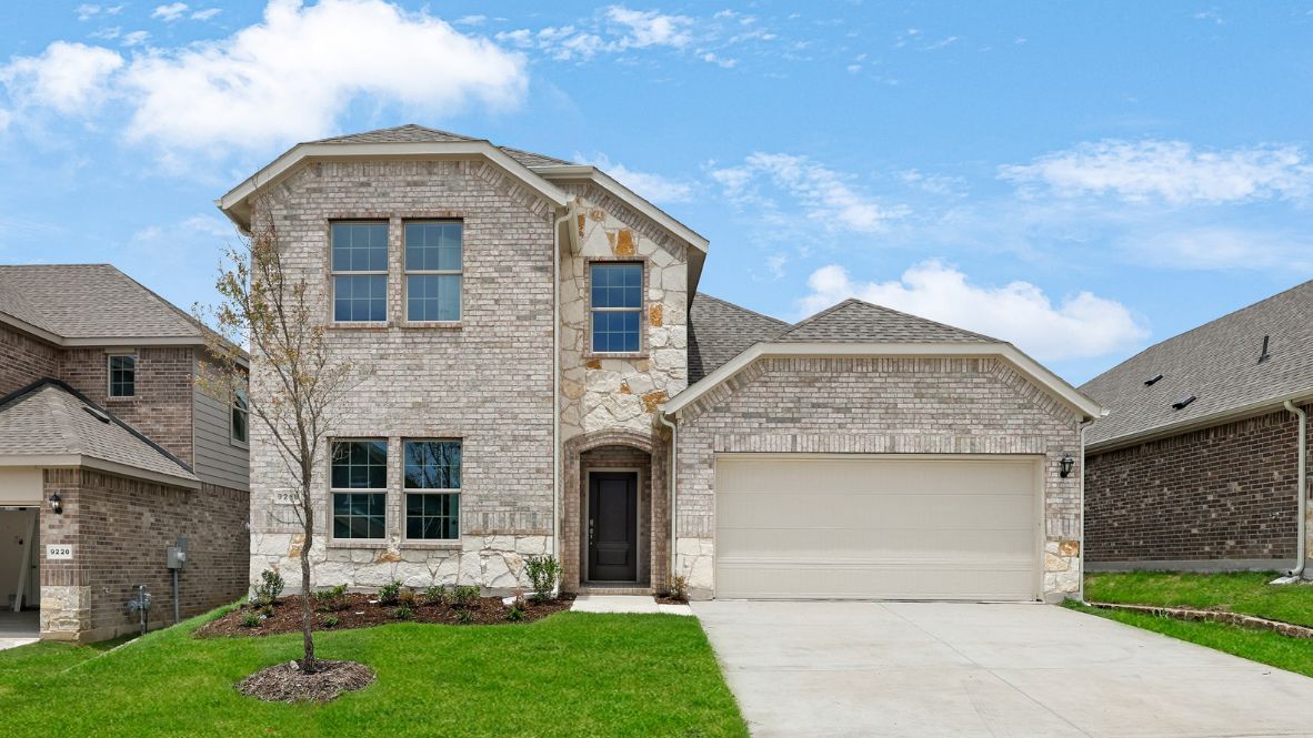 Home For Sale in California Meadows | Arlington, TX | D.R. Horton